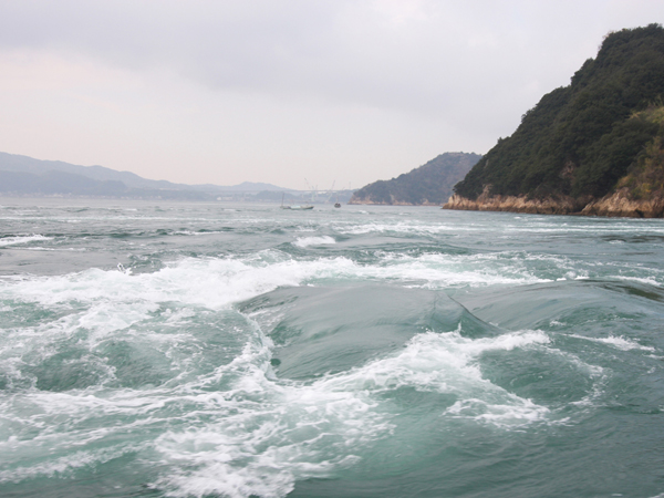 Kurushima Strait Tidal Current Tour Boats | CHUGOKU＋SHIKOKU×TOKYO (JAPAN)